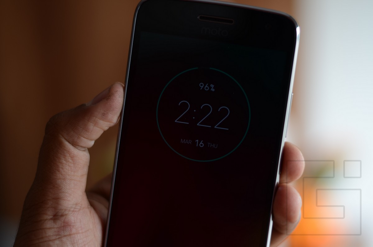 Moto App features Moto G5 Plus Moto Display - Gizmo Times