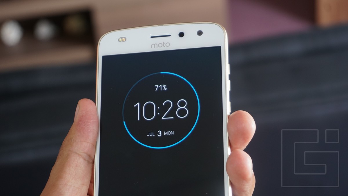 Moto Z2 Play Review - Asking if "Specs are better than experience"!