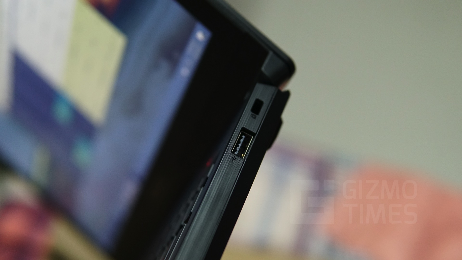 Asus ROG FX503 Laptop Right Ports - Gizmo Times