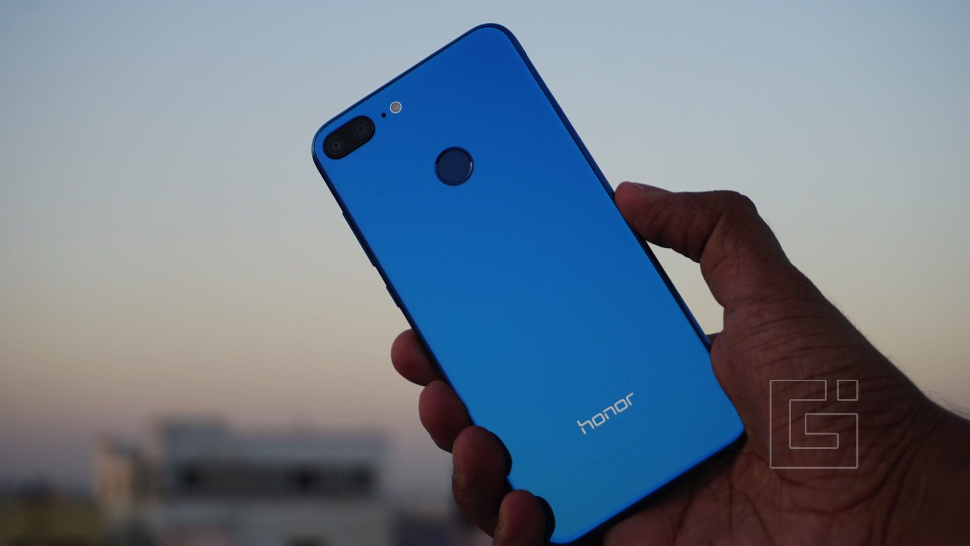 The glass, or the cameras? What makes the Honor 9 Lite so likeable?