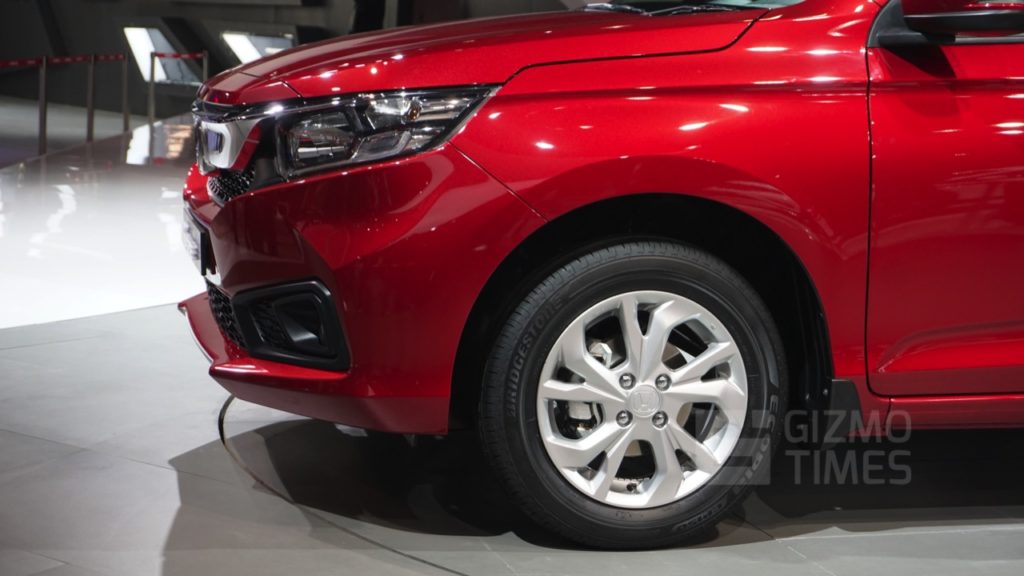 New Honda Amaze steals the show at Auto Expo 2018 - All you wanted to know