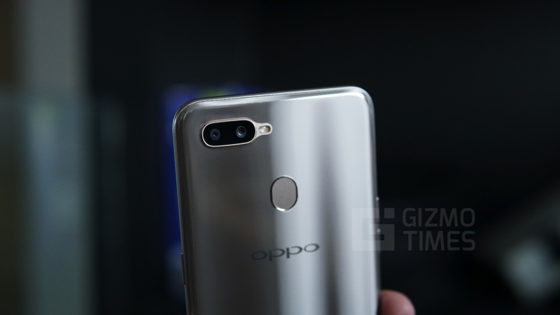 OPPO A7 Review - Good looking, but gives doubts on other aspects