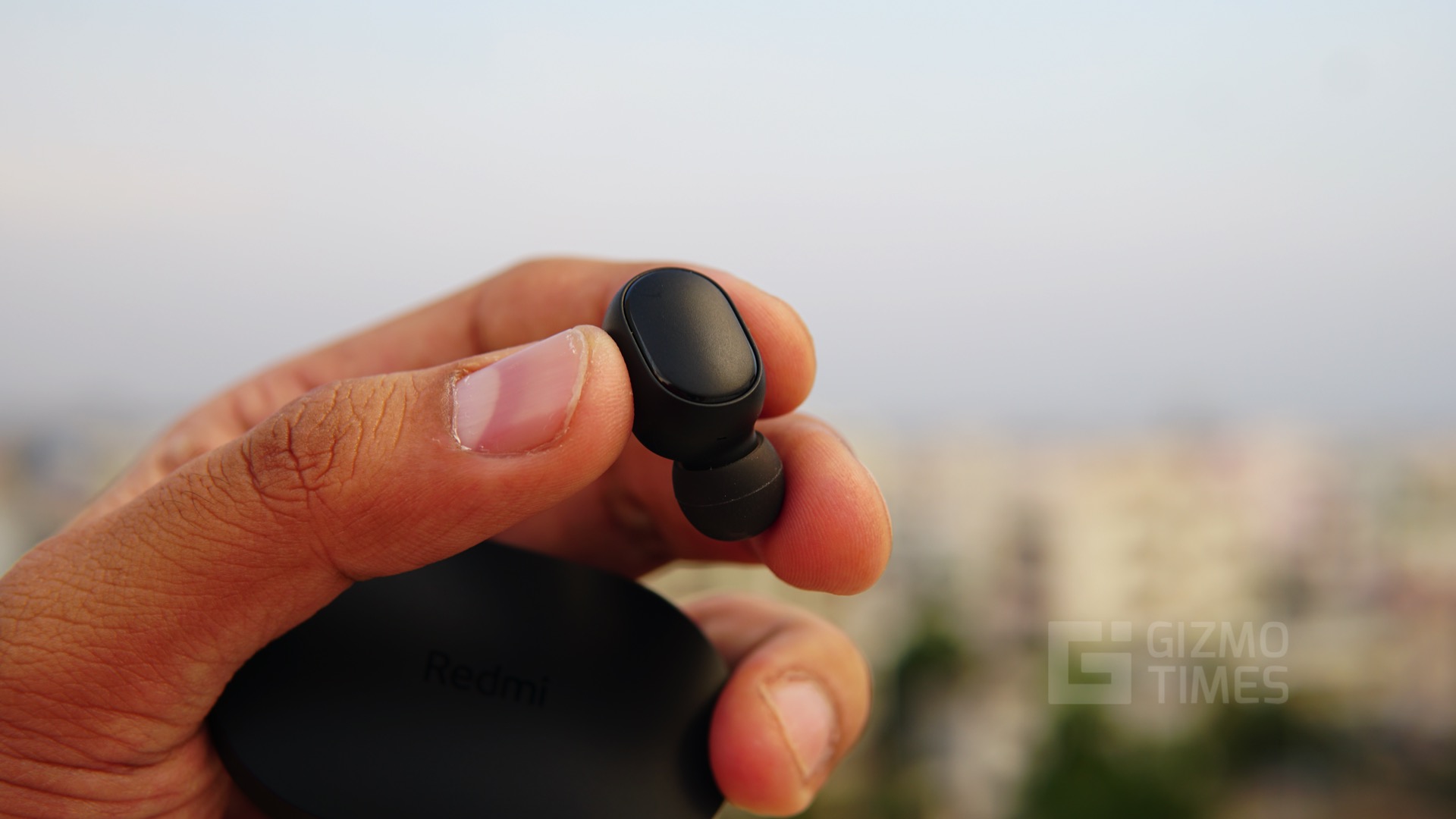 Redmi Earbuds S Review - Decent Performance for the Price, not the best!
